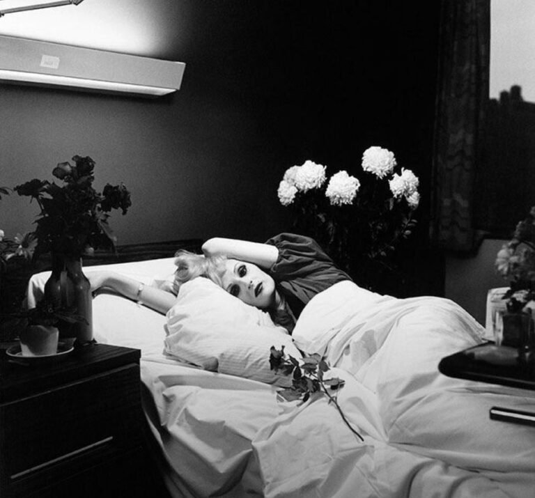 42 Tragic Final Photos of Famous People Before Their Passing